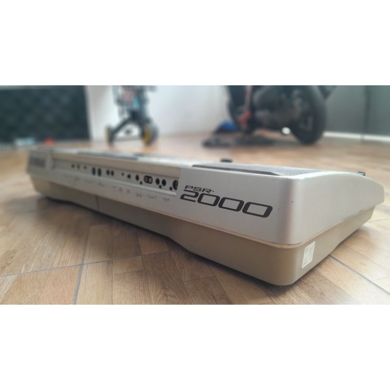 Jual KEYBOARD YAMAHA PSR S2000 (Bekas pakai pribadi) sudah packing kayu ...