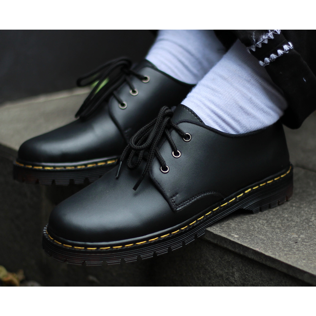 Jual Sepatu Docmart 3 Hole/Lubang Low Formal 1461 PRIA WANITA (UNISEX ...