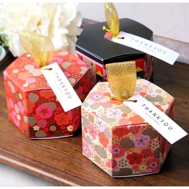Jual KOREAN HEXAGONAL GIFT BOX/ KOTAK KADO KARTON PERMEN WEDDING / KARTON BOX CANTIK SAKURA ...