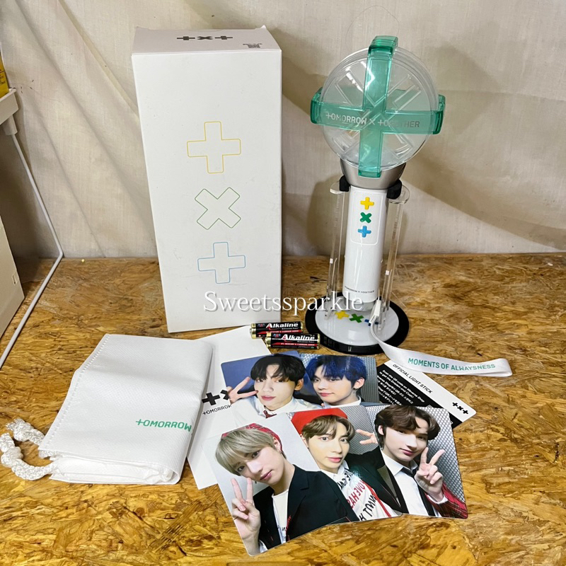 Jual WTS TXT OFFICIAL LIGHT STICK MOABONG (PRELOVED) | Shopee Indonesia