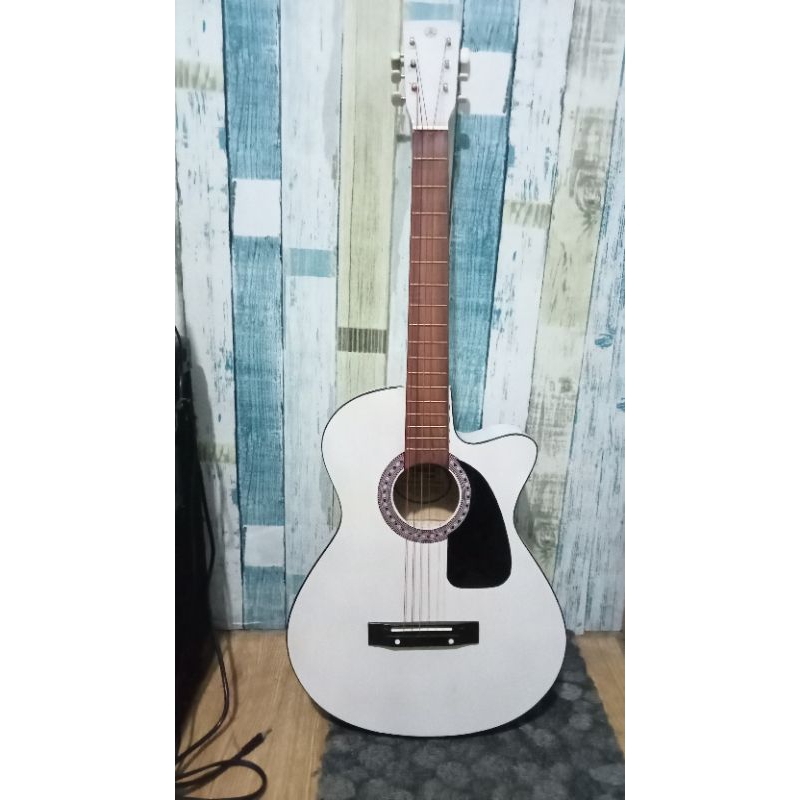 Jual OLSHOP BANJARMASIN - gitar baru akustik & elektrik Yamaha limited ...