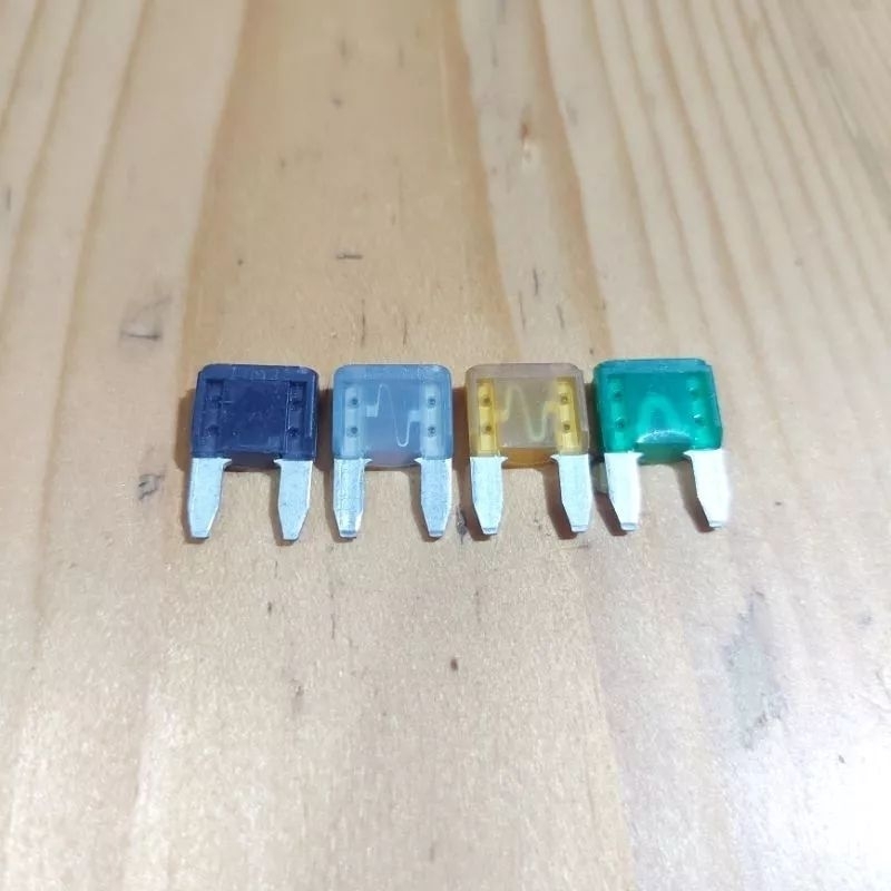 Jual Sikring Fuse Kecil 1A,2A,5A,30A Honda All Matic Beat Vario Scoopy ...