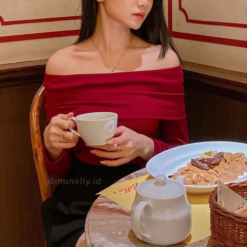 Jual MONELLY - Soo Hee Top (Off Shoulder Top | Sabrina Top Knit) | Shopee Indonesia