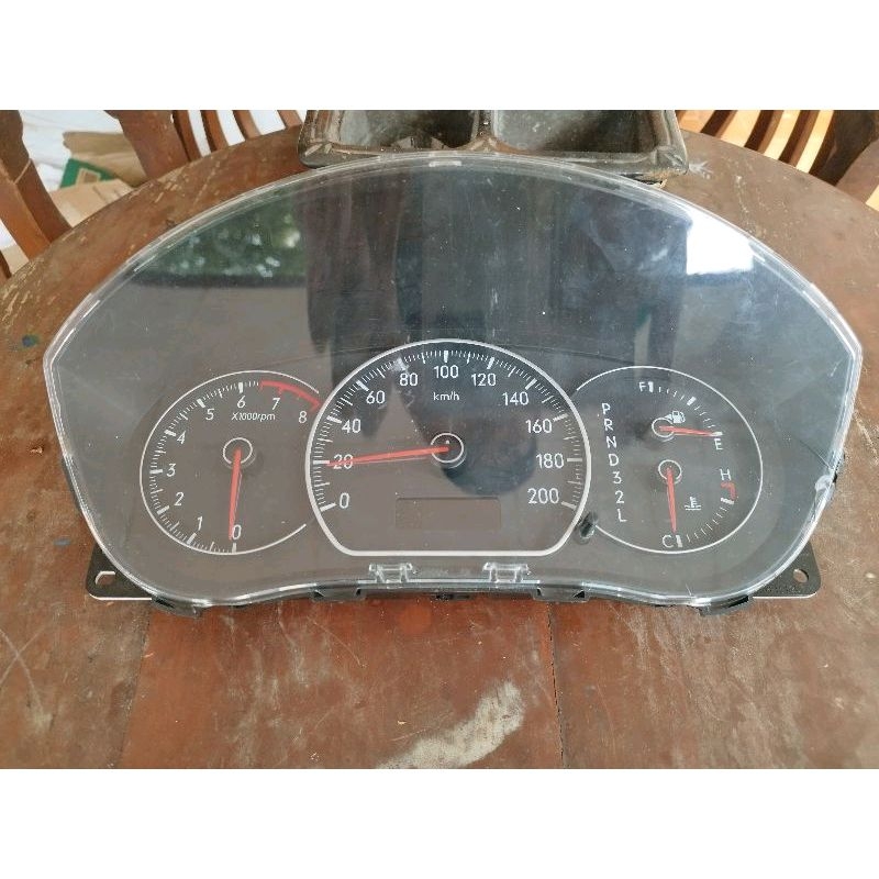Jual SPEEDOMETER SPIDOMETER MATIC SUZUKI SX4 | Shopee Indonesia