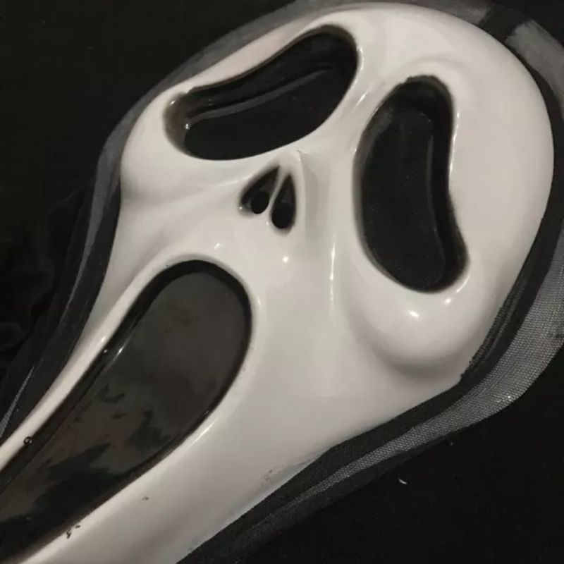 Jual TOPENG SERAM HALLOWEEN SCREAM COSPLAY SCARY MASK PESTA | Shopee ...