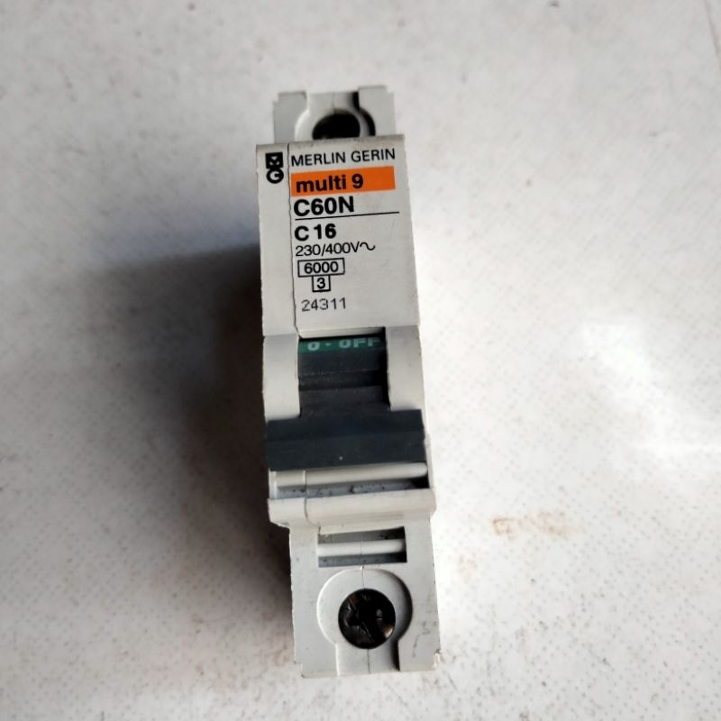 Jual mcb merlin gerin multi9 type c60n 16a | Shopee Indonesia