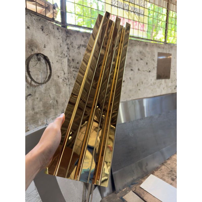 Jual panel partisi dinding mirror gold stainless steel | Shopee Indonesia