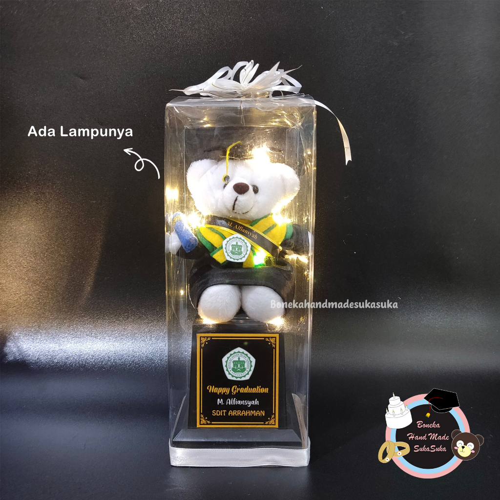 Jual Boneka Wisuda Piala Mika Lampu LED 25 Cm Bisa Custom Nama dan Logo ...