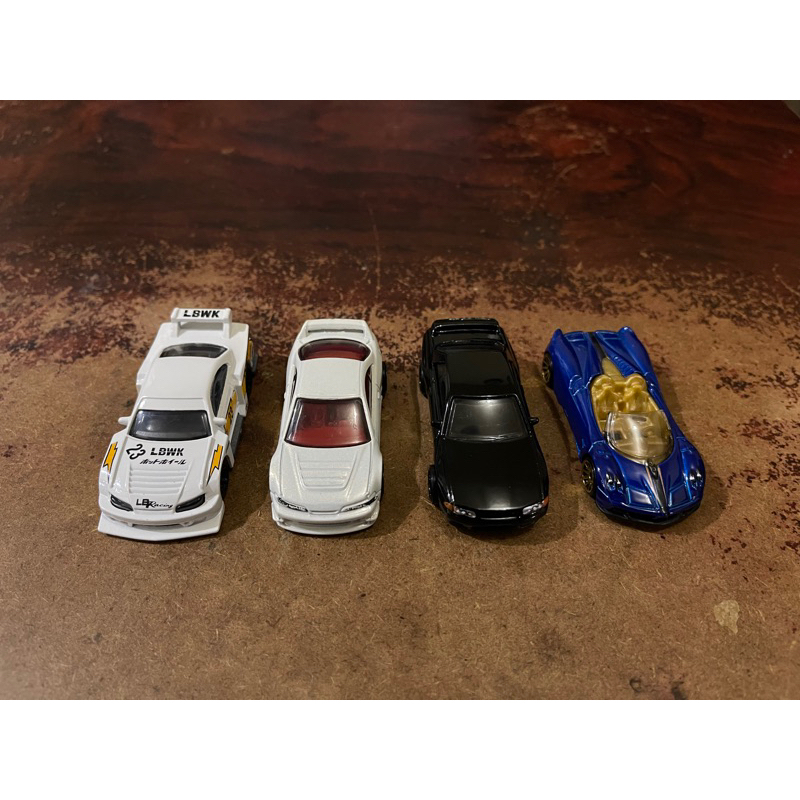 Jual Hot Wheels loose R32 fnf, nissan LBWK putih | Shopee Indonesia