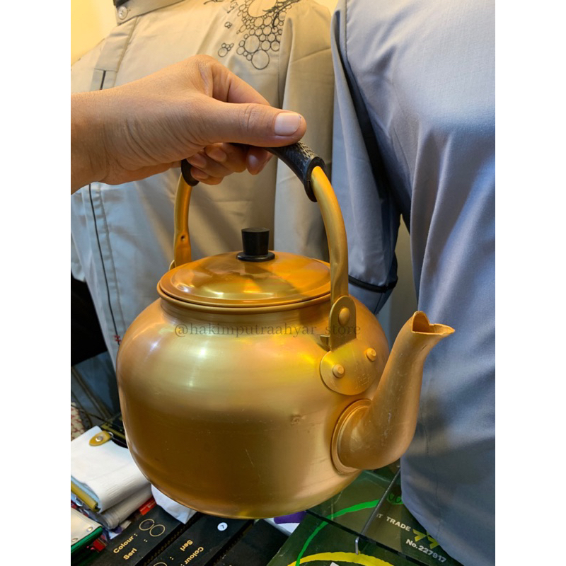 Jual Teko Arab Kuning 1 liter Motif Polos ~ Ceret Kuning Polos Dubai 1 ...