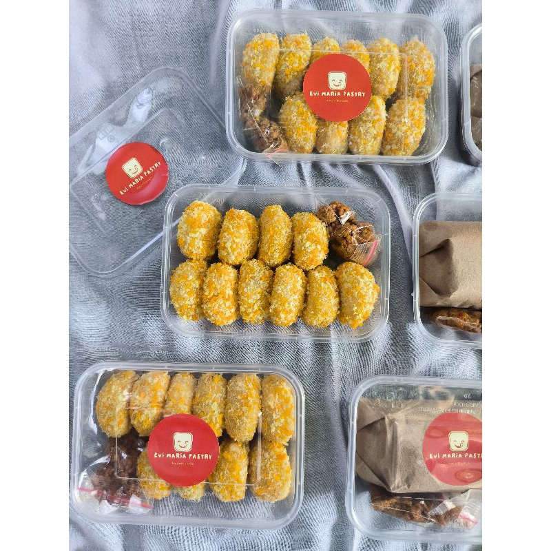 Jual Uli / Ulen Krispy + Sambal oncom (10pcs) | Shopee Indonesia