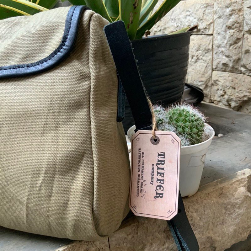 Jual TRIFFER CANVAS MIX LEATHER 8061 KHAKI SLING BAG X FILSON | Shopee ...