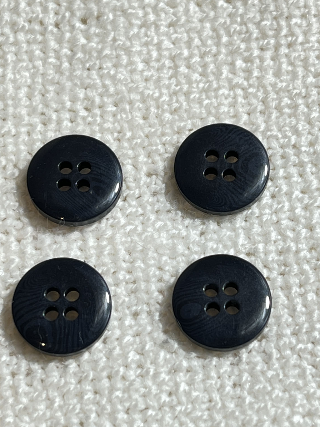 Jual Kancing Hitam Two Tone 24 L ( 1,5 cm ) | Shopee Indonesia