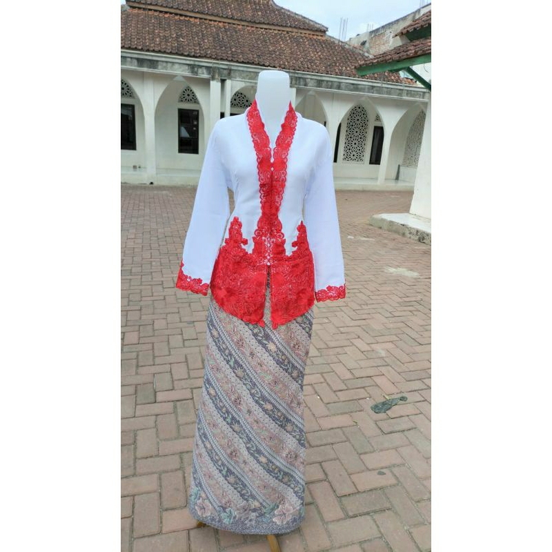 Jual Baju kebaya encim merah putih tangan panjang | Shopee Indonesia