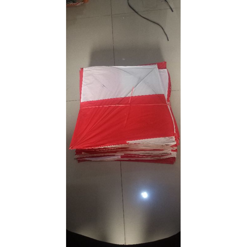 Jual layangan ukuran 58 merah putih isi 50pcs | Shopee Indonesia
