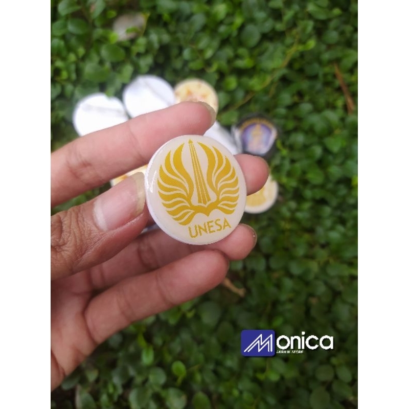Jual Pin Logo Kampus/Universitas | Shopee Indonesia