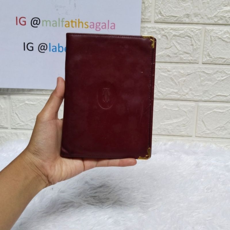 Jual Dompet Paspor Branded Preloved Second Kulit | Shopee Indonesia