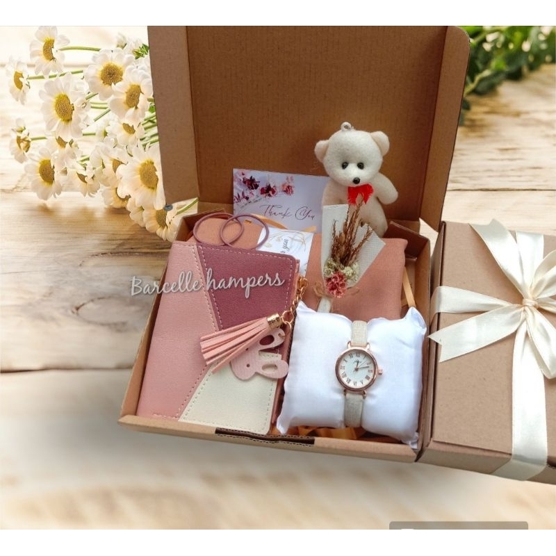 Jual HAMPERS GIFT WISUDA HAMPERS MUSLIMAH AESTHETIC KADO ULANG TAHUN ...