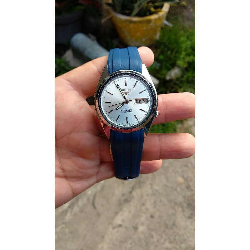 Jual jam tangan seiko 5 automatic strap rubber biru jam klasdik siap ...