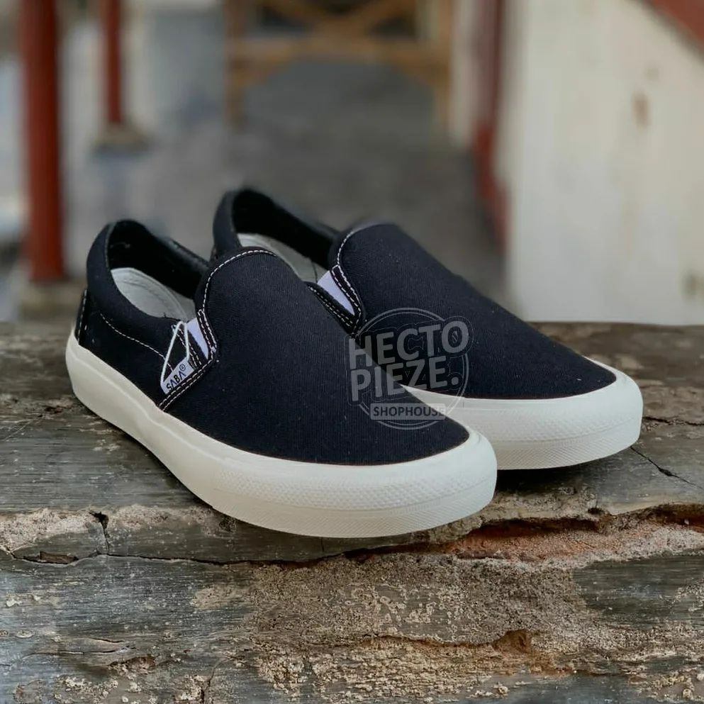 Jual Saba Footwear - Slip On Vtg Black White | Sepatu Sneakers | Shopee ...