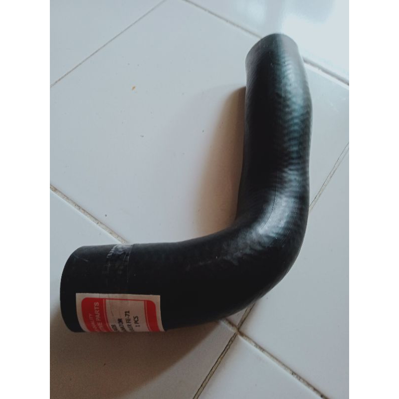 Jual Selang Radiator Atas Mitsubishi Canter FE-71 panjang | Shopee ...