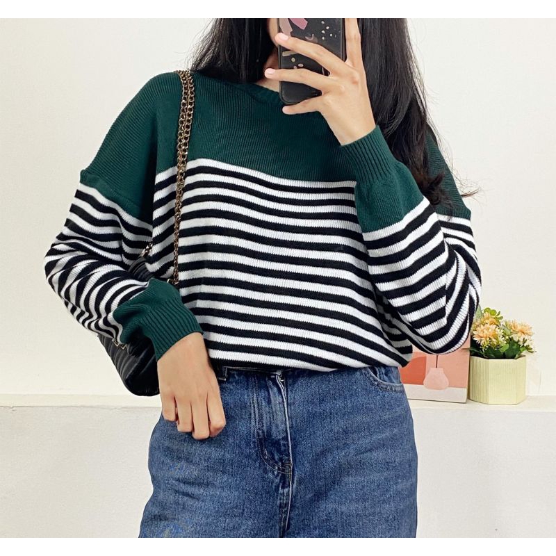 Jual SWEATER RAJUT WANITA STRIPE-HARU KNIT OVERSIZE | Shopee Indonesia