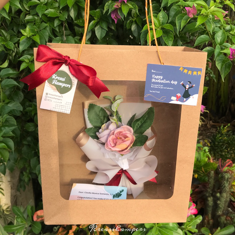 Jual Kado Hampers Gift Wisuda Bunga Boneka | Hampers Tas Bunga Boneka ...