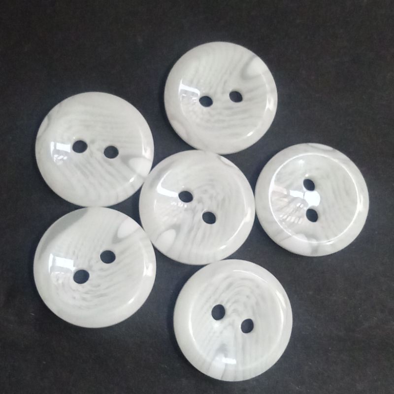 Jual KANCING BAJU BELANG / LORENG / MACAN PUTIH DOVE SUSU 15mm / 18mm ...