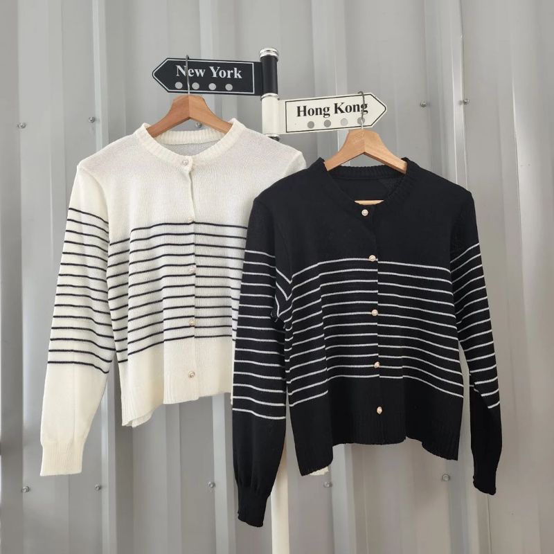 Jual CARDY CARDIGAN OUTHER RAJUT STRIPE KANCING MUTIARA | Shopee Indonesia