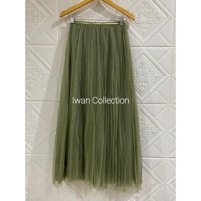 Jual Rok Tutu Import Premium 1912# Polos 4 lapis / Rok Tutu List gold ...
