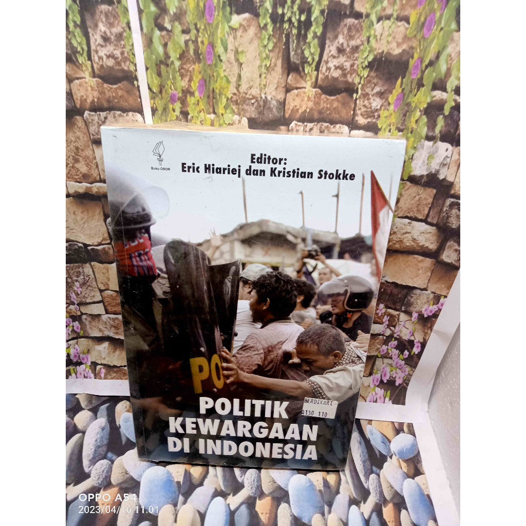 Jual BUKU Politik Kewargaan Indonesia Penulis: Eric Hiariej dan ...