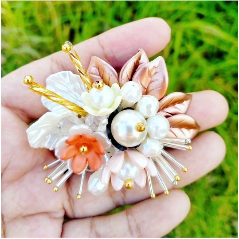 Jual Bross hijab bunga flower kristal handmade kekinian cantik premium ...