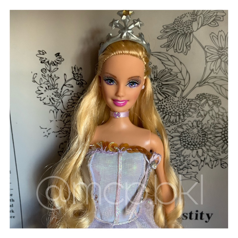 Jual Barbie and the Magic of Pegasus - Princess Annika 2 Dress Trasform ...