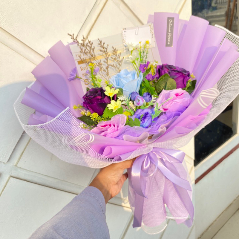 Jual Buket bunga mawar/ buket wisuda / buket lamaran/ buket lilac ...