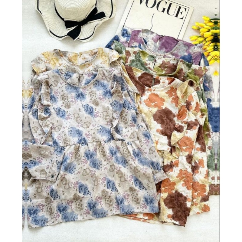 Jual Crinkle Ruffle. Atasan Blouse Motif Abstrak Bahan Crinkle Ruffle ...