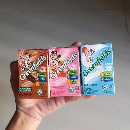 Jual Greenfields UHT susu rasa COKLAT /FULL CREAM/ STROBERI 105ml | Shopee Indonesia