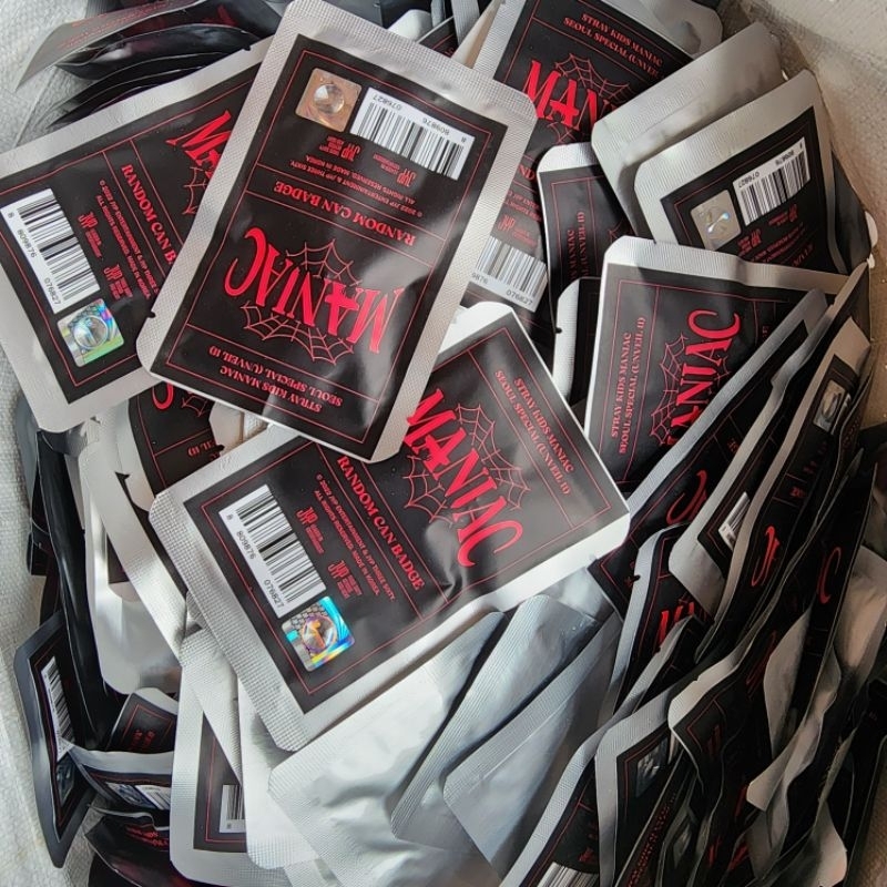 Jual STRAY KIDS MANIAC RANDOM BADGE | Shopee Indonesia