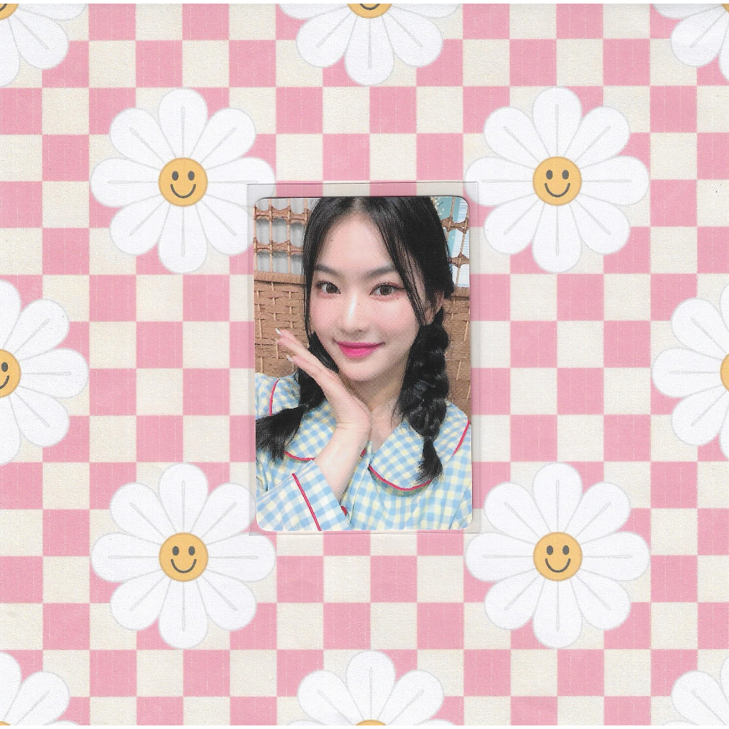 Jual Photocard Seeun Isa Sumin Stayc | Shopee Indonesia
