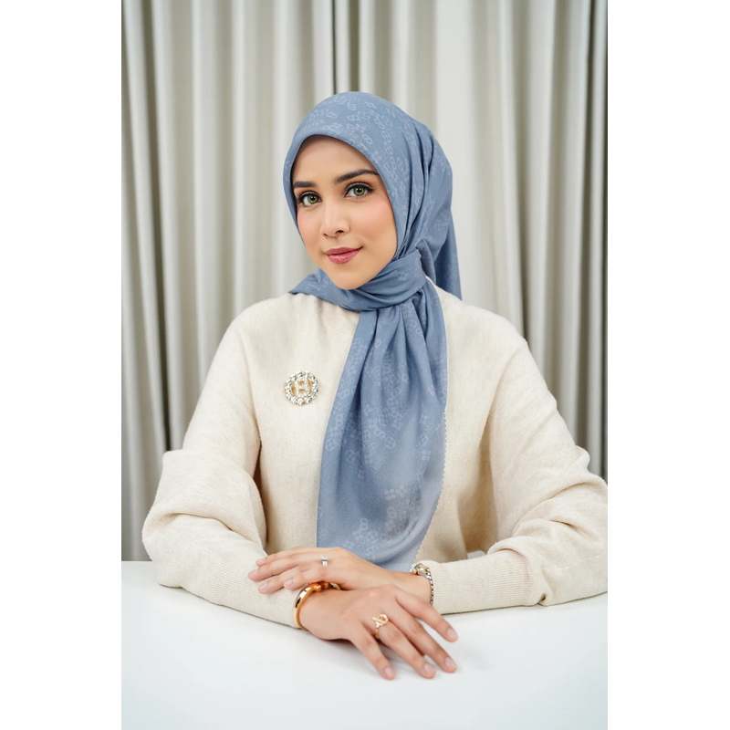 Jual Buttonscarves Monogram Scramble Voile Square | Shopee Indonesia