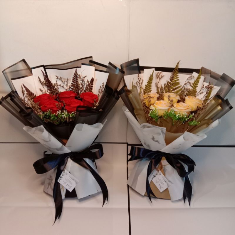 Jual Black Series Buket Bunga Wisuda/Medium Bouquet Dried Flower ...