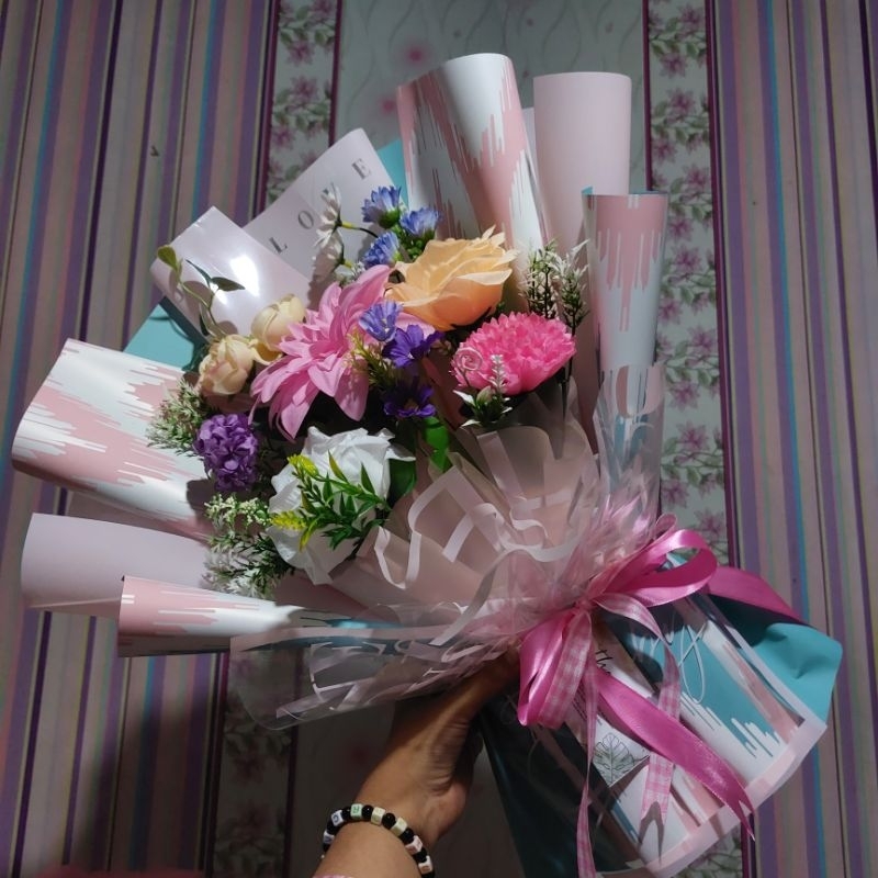 Jual BUKET BUNGA HADIAH ULANG TAHUN | WISUDA | SIDANG | SEMPROTULATION ...