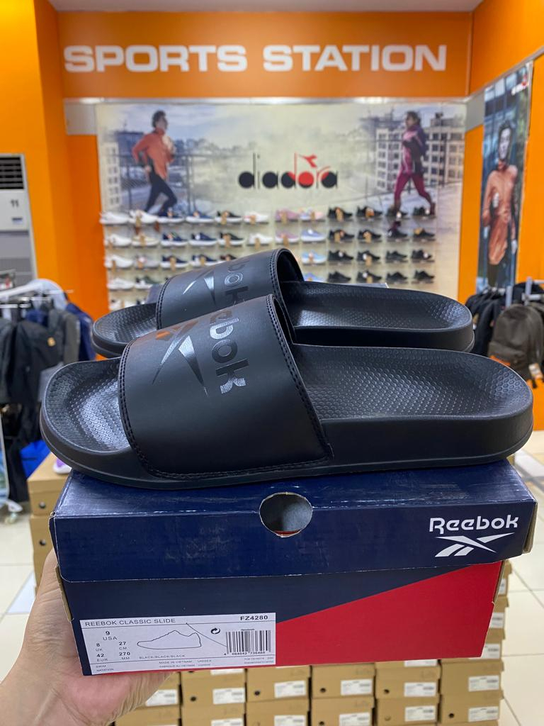 Jual Reebok Classic Slide Black FZ4280 Sendal Pria Original | Shopee ...
