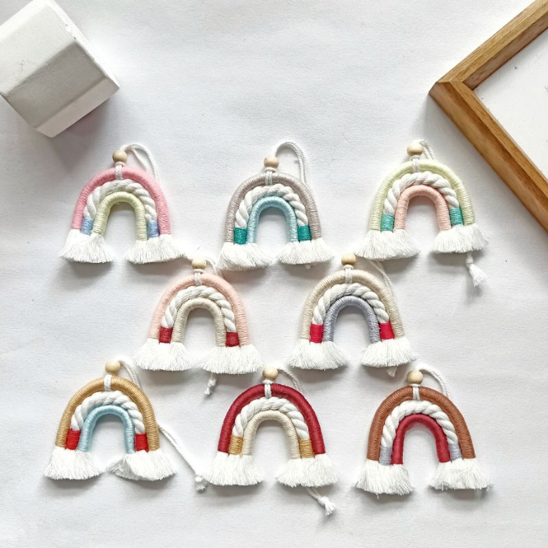 Jual Rainbow Keychain Macrame / Rainbow Bag Charm Macrame / Rainbow ...