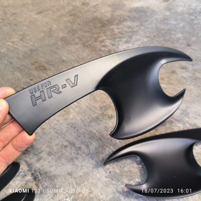 Jual handel cover outer tank cover warna HITAM untuk honda HRV 2015 ...