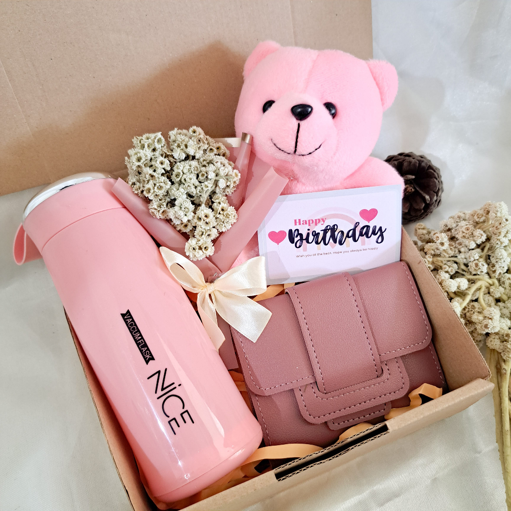 Jual Kado Ulang Tahun Cewek girly Edition / Hampers Ulang Tahun Cewek ...