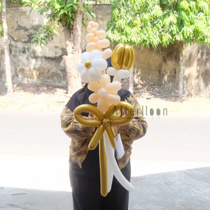 Jual BUKET BUNGA BALON SOLO | flowers ballon | extra flowers ballon ...