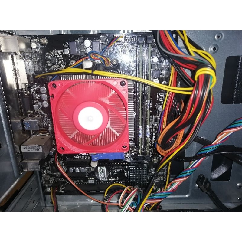 Jual Komputer gaming AMD A8-7650K + VGA ATi rage 1GB + 8gb + ssd ...