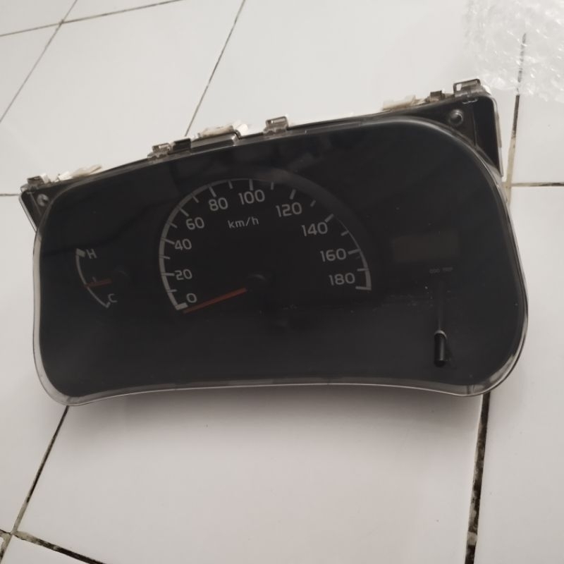 Jual SPEEDOMETER SPIDOMETER DAIHATSU GRAND GRAN MAX NON RPM | Shopee ...