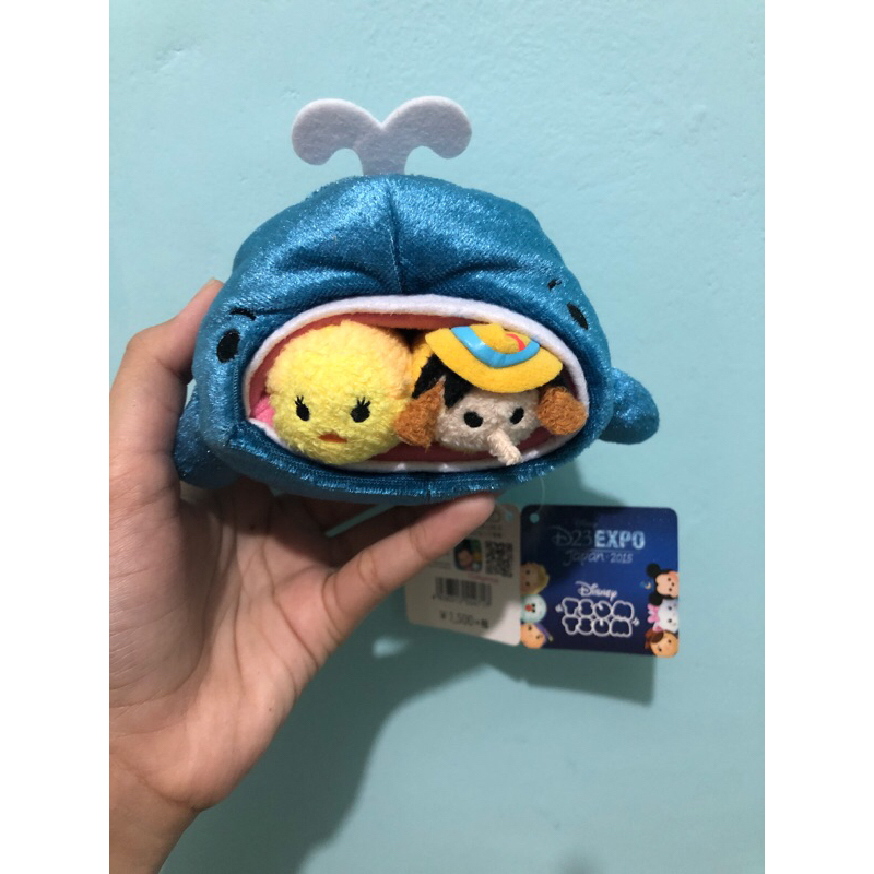 Jual tsum tsum pinochio dan cleo dalaam mulut ikan paus disney RARE ...