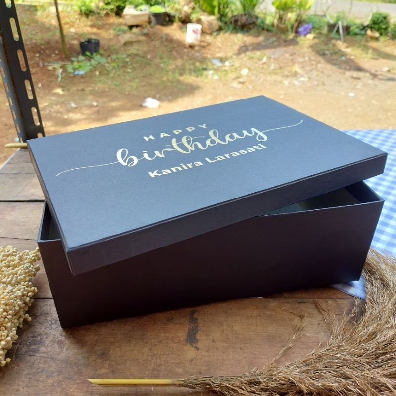 Jual Box Kado Hitam Doff Custom Tulisan | Shopee Indonesia